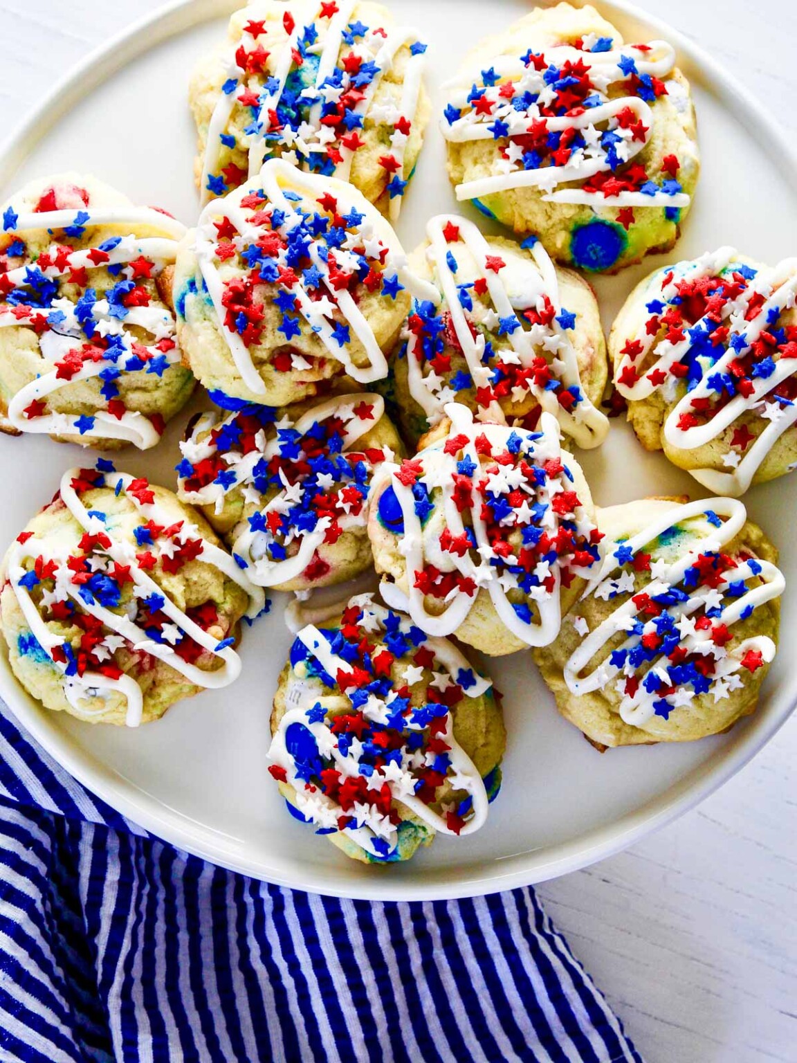 Patriotic July 4th M&M Cookies - Delicious Table