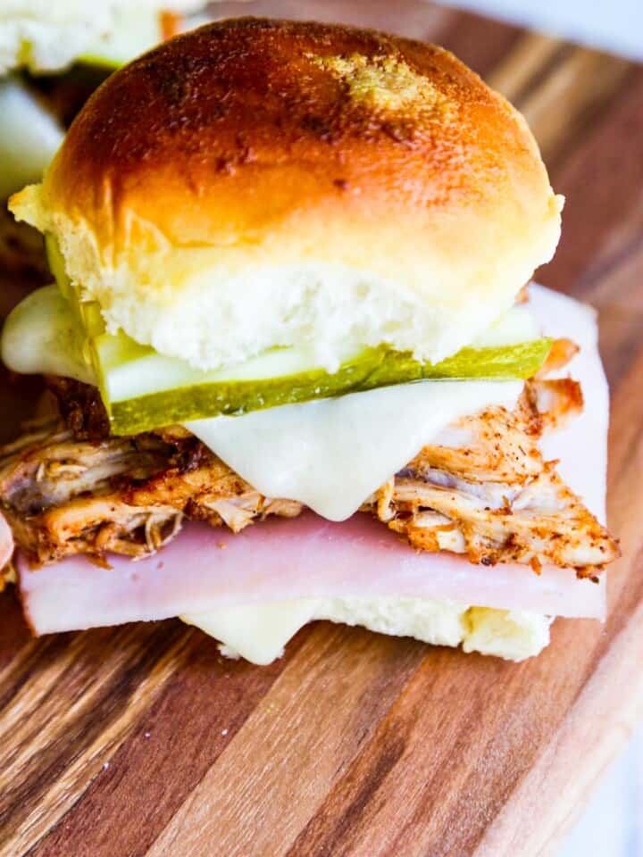 Pulled Pork Sliders (Dinner or Party Fod Recipe!) - Delicious Table