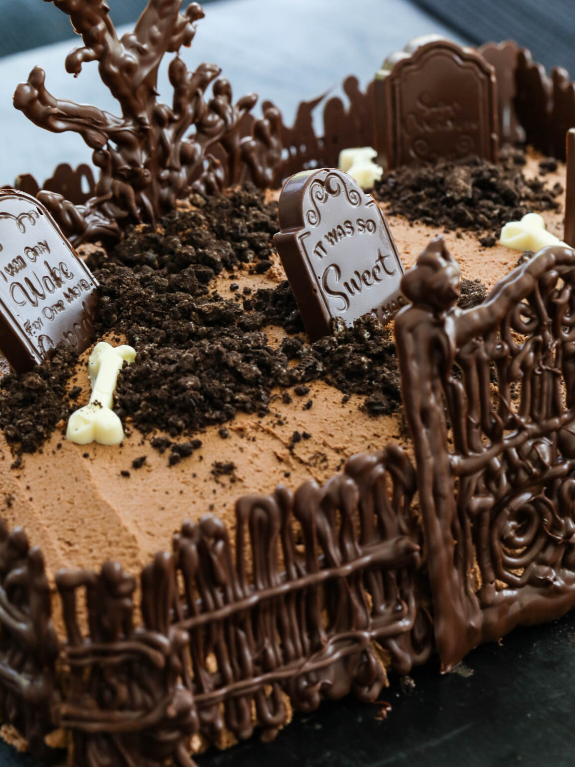 Halloween Cake Recipe - Delicious Table