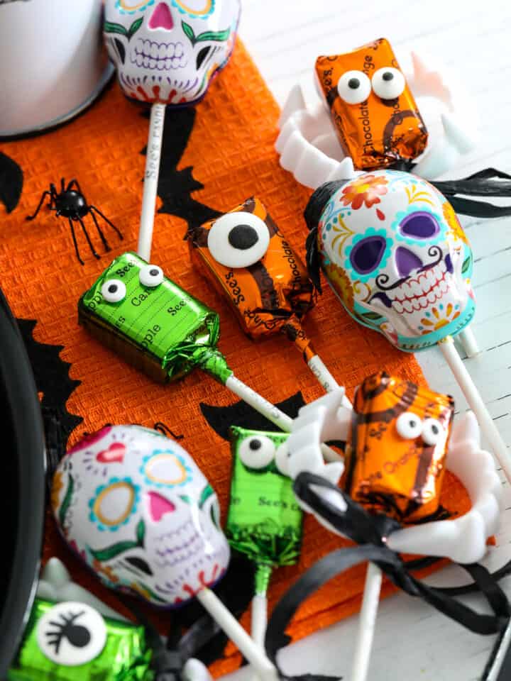 Halloween Candy Board - Delicious Table