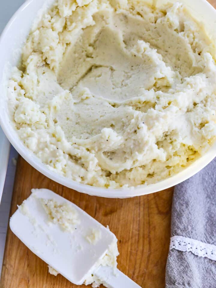 Make Ahead Mashed Potatoes Reheated 5 Ways - Delicious Table