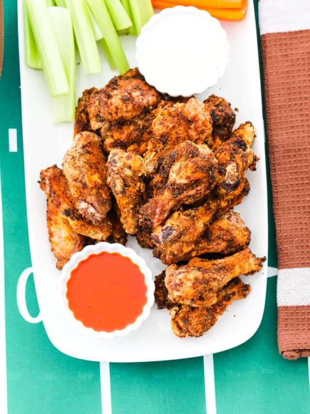 Crispy Chicken Wings Recipe - Delicious Table