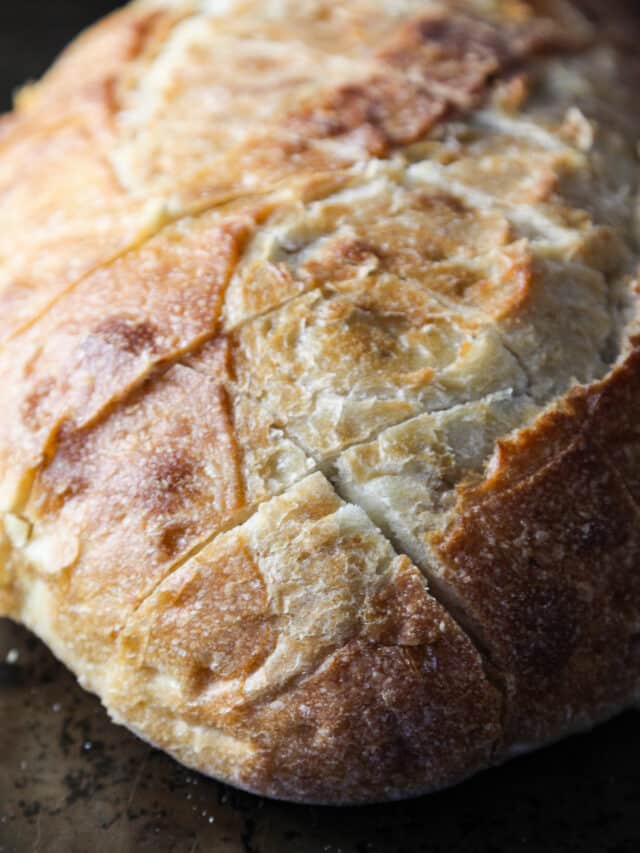 Green Chile Cheese Pull Apart Bread - Delicious Table